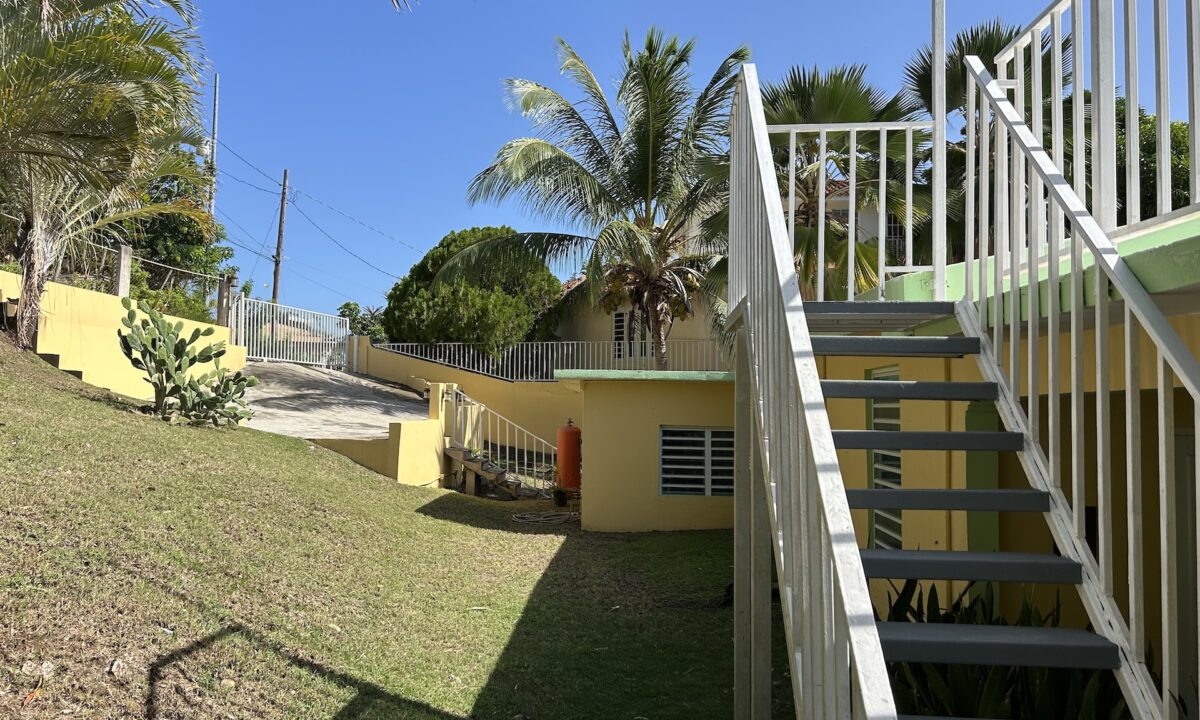 Rainbow Realty, Vieques, PR