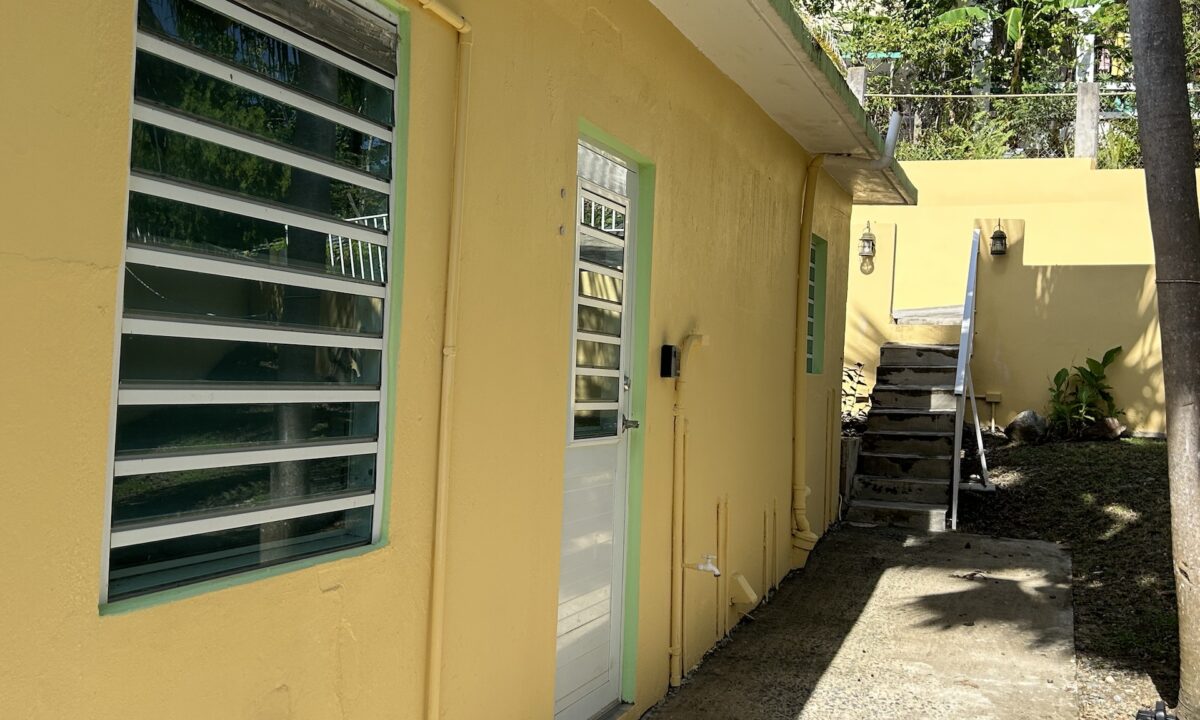 Rainbow Realty, Vieques, PR