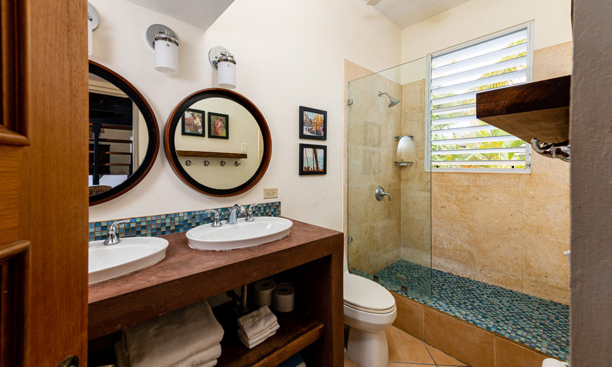 Rainbow Realty, Vieques, PR