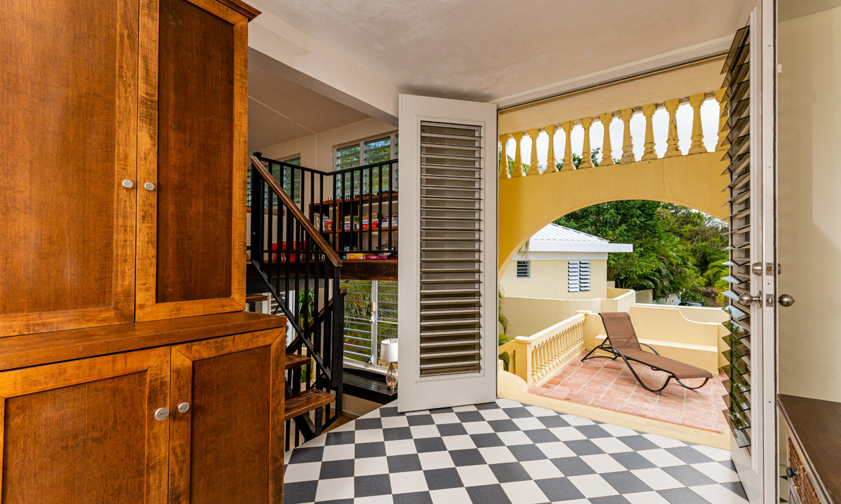 Rainbow Realty, Vieques, PR