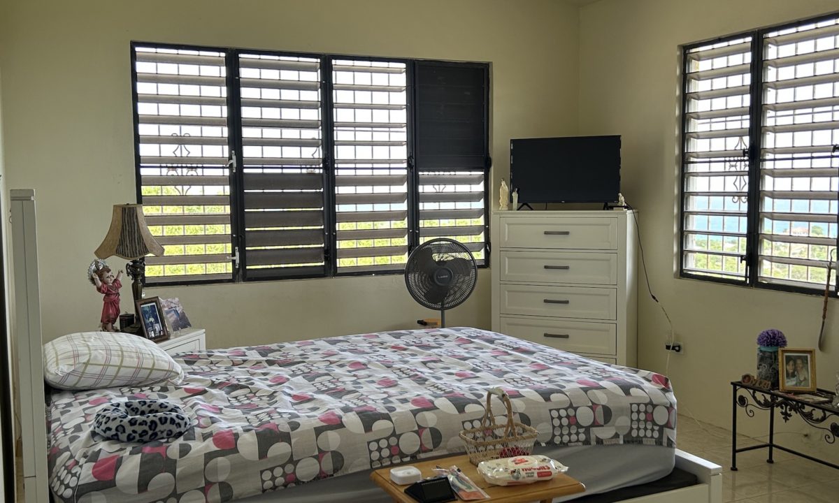 Rainbow Realty, Vieques, PR