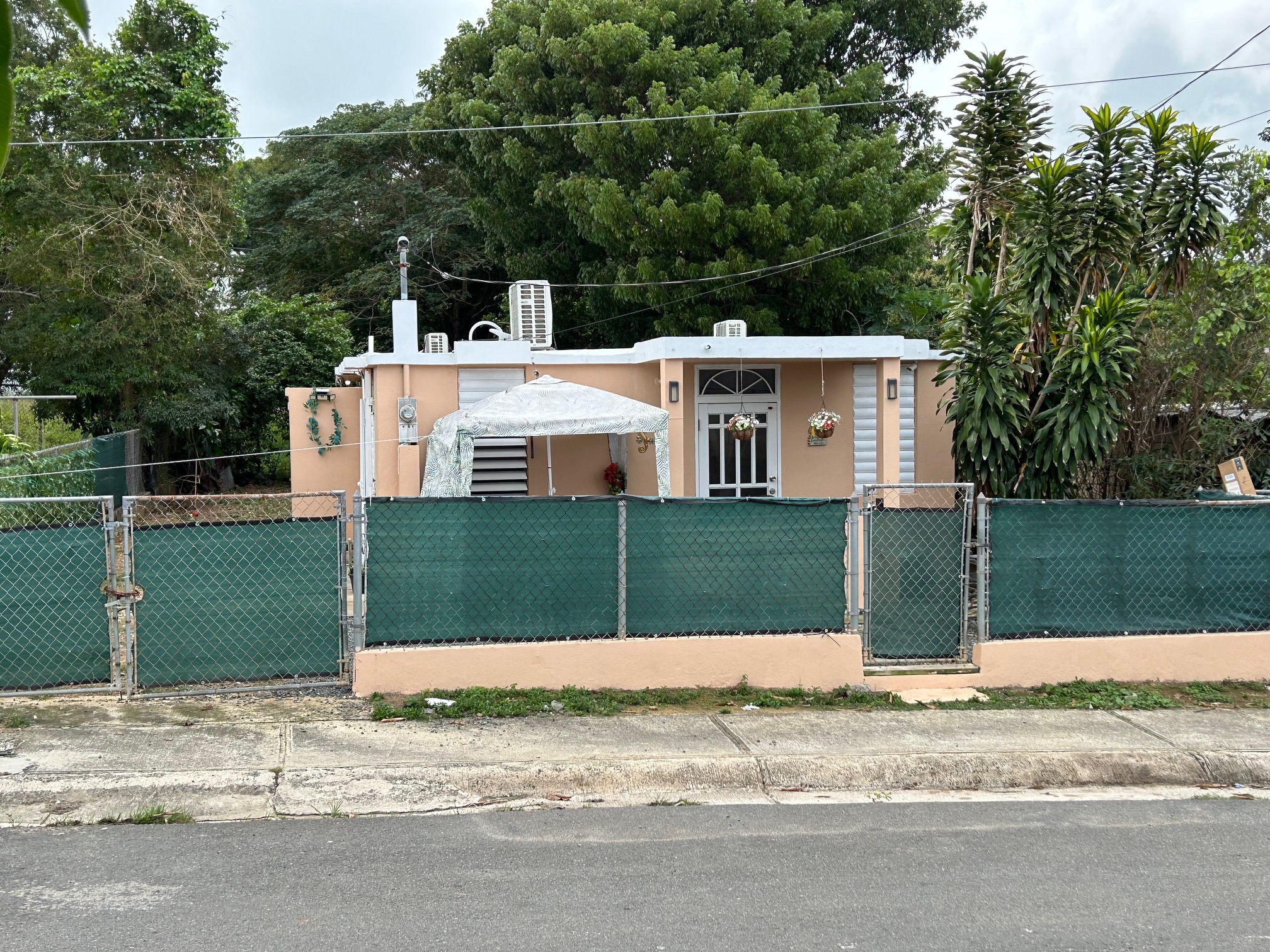 Rainbow Realty, Vieques, PR