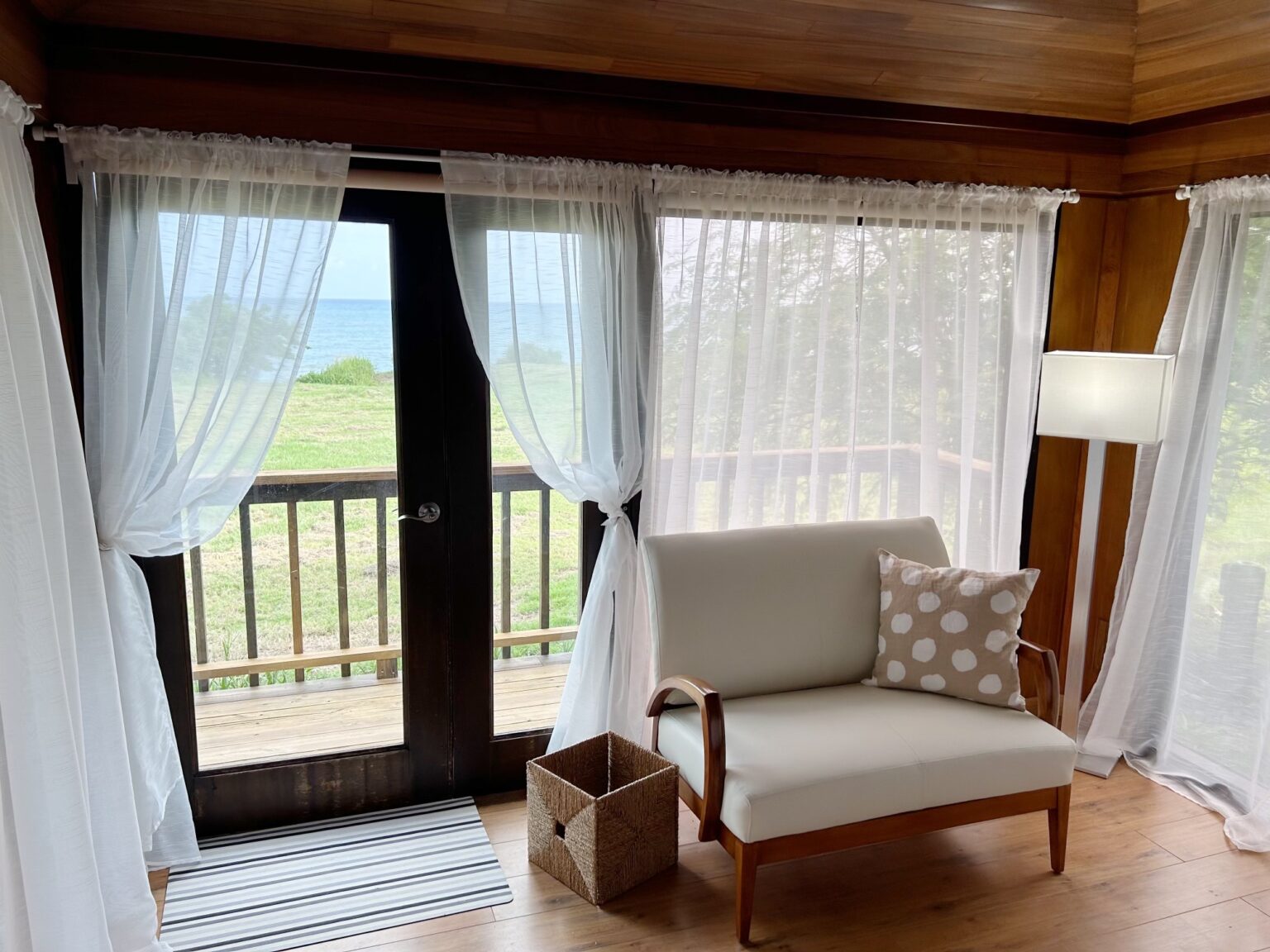 Rainbow Realty, Vieques, PR