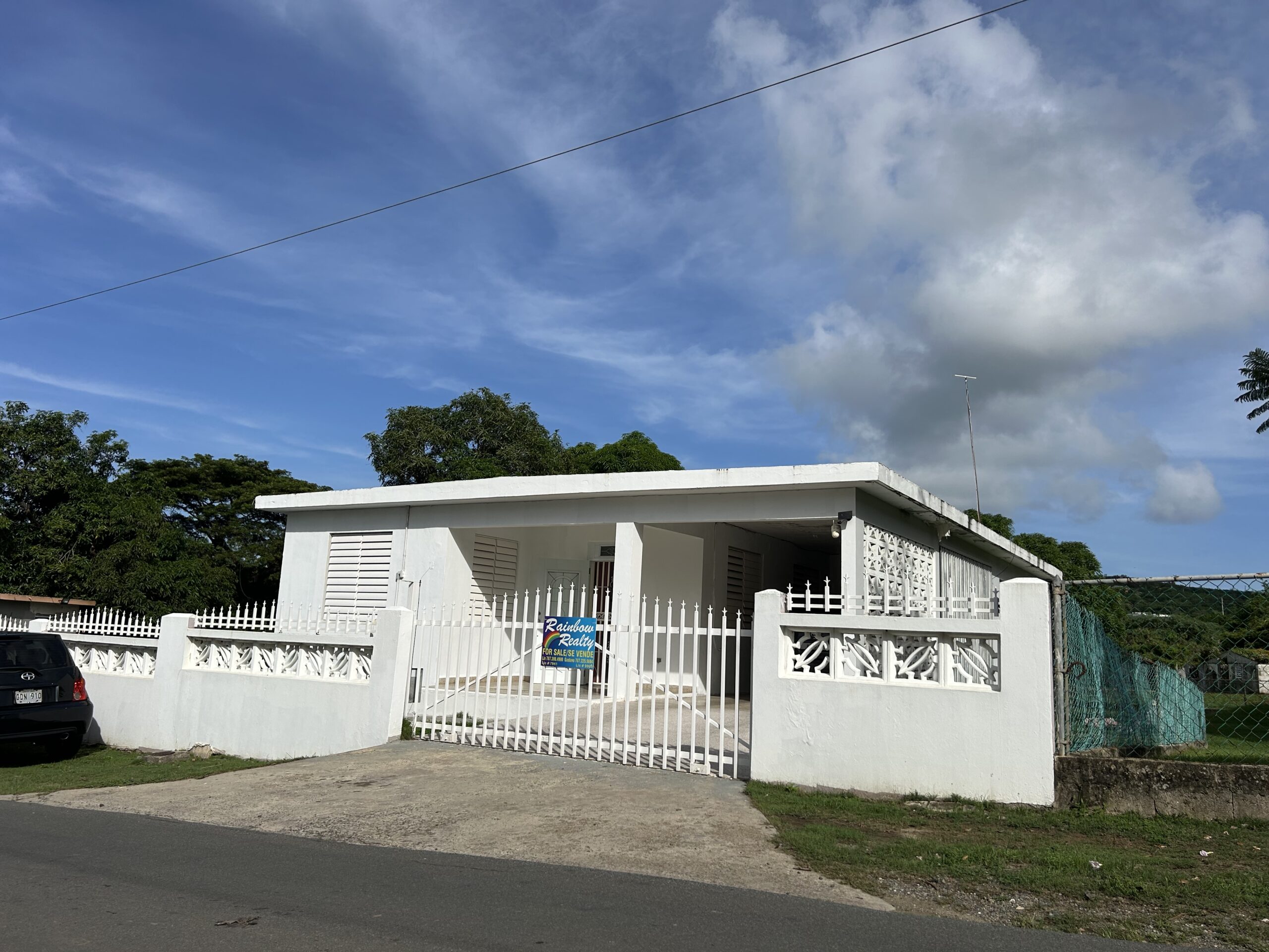 Rainbow Realty, Vieques, PR